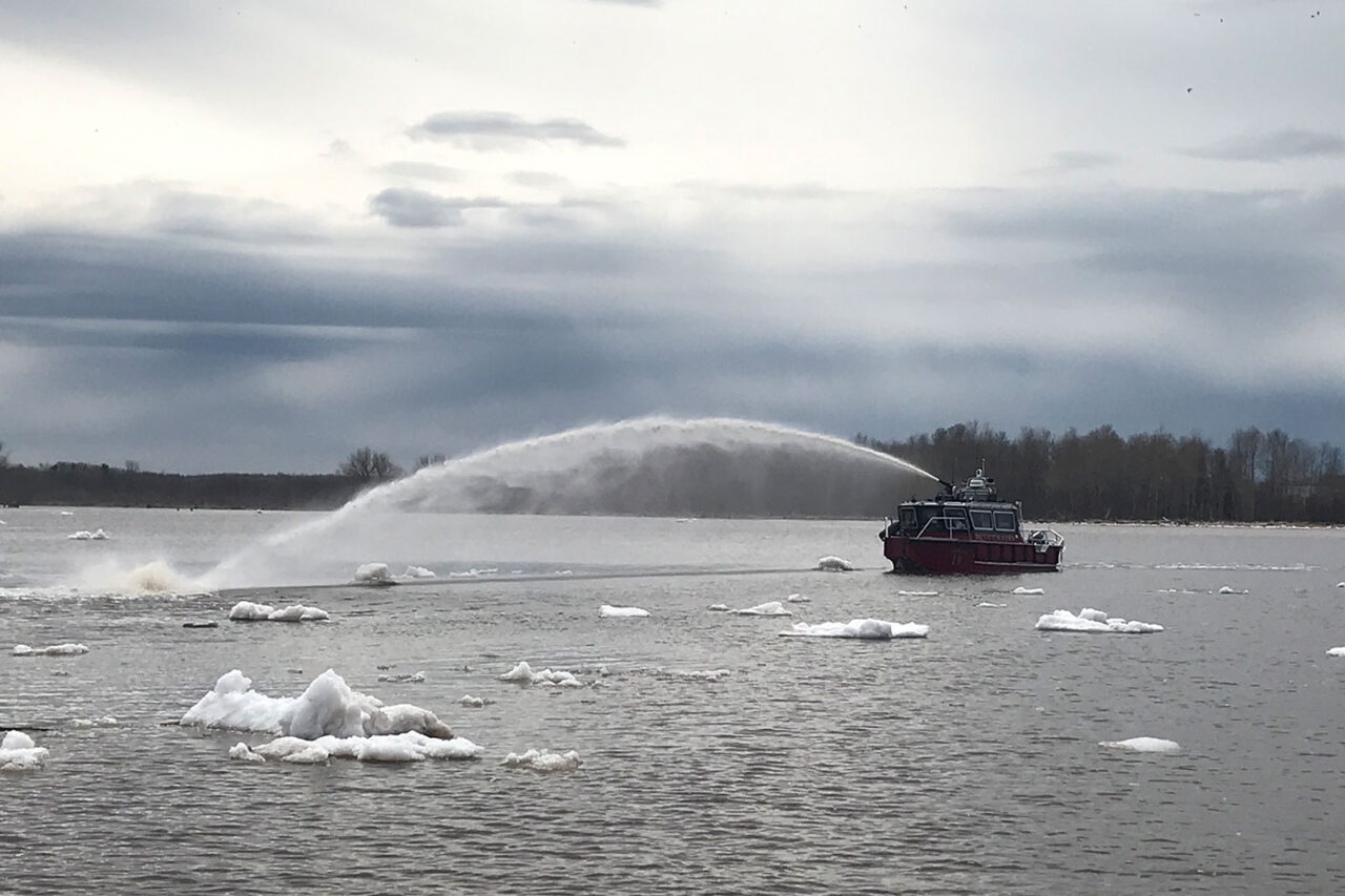 32' Fire & Rescue Boat - Lake Assault Boats